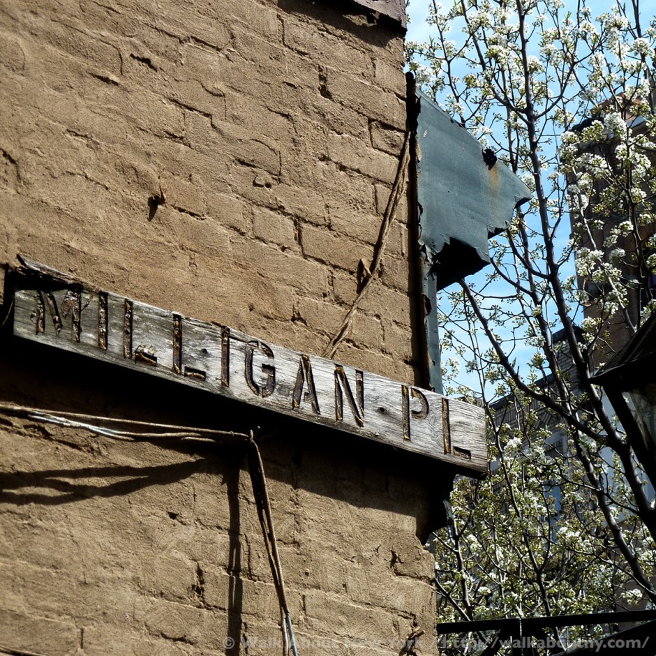 NYC’s Unusual Street Signs | walkaboutny